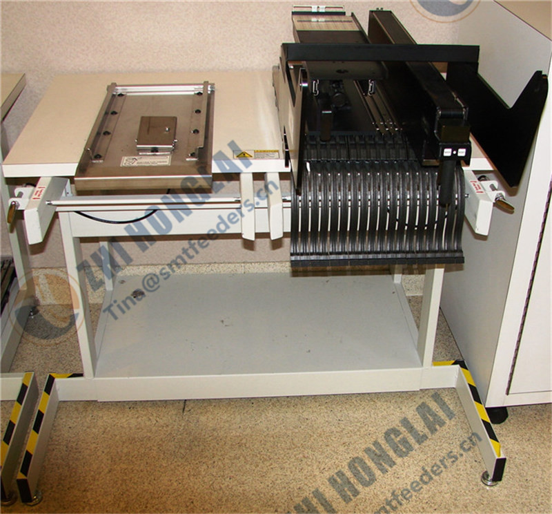 Universal instrument feeder bank storage table
